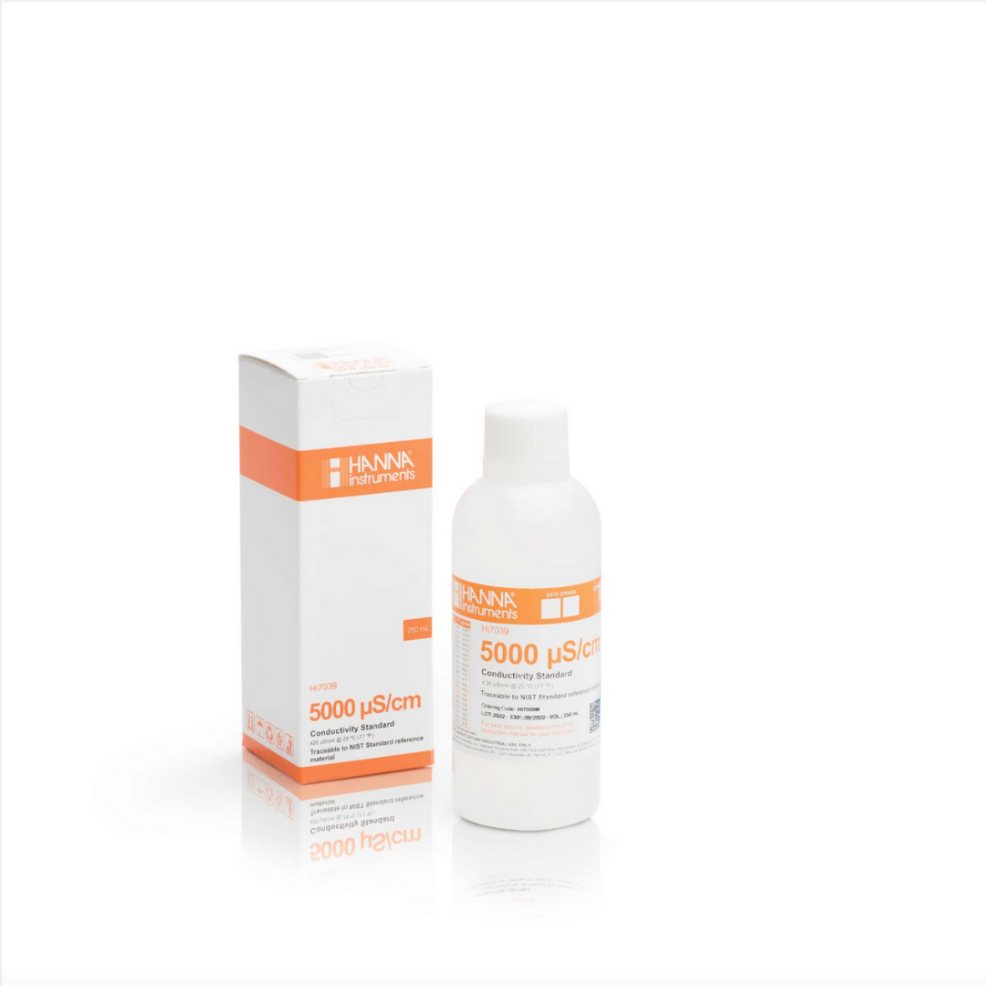 HI7039M – Solución Calibración CE, 5,000 µS/cm ( 25°C), 230 ml | PEMESA
